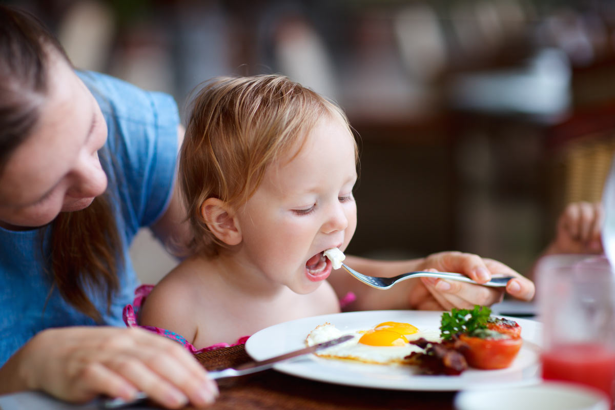 16 Ways to Encourage Your Family to Eat Healthy - Healthy Insights